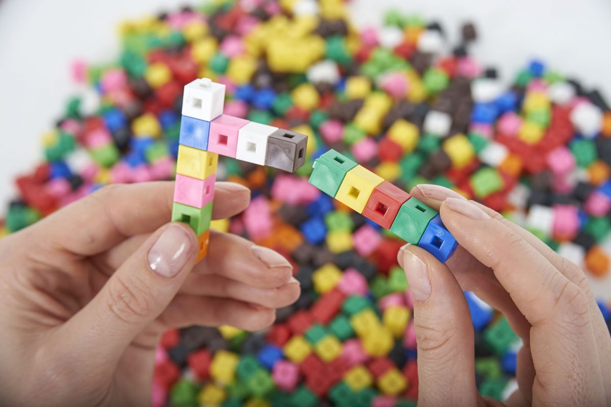 Interlocking & Linking Counting Cubes (1 cm each, Pack of 1000 ...
